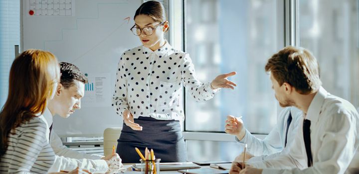 Ethical and Unethical Behavior in the Workplace: Common Examples and ...